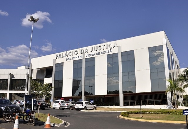 TJMT determina que juízes e servidores trabalhem de casa devido ao ...